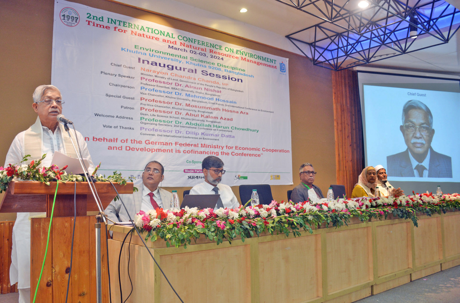 Land Ministry is working in line with the government's environment and ...